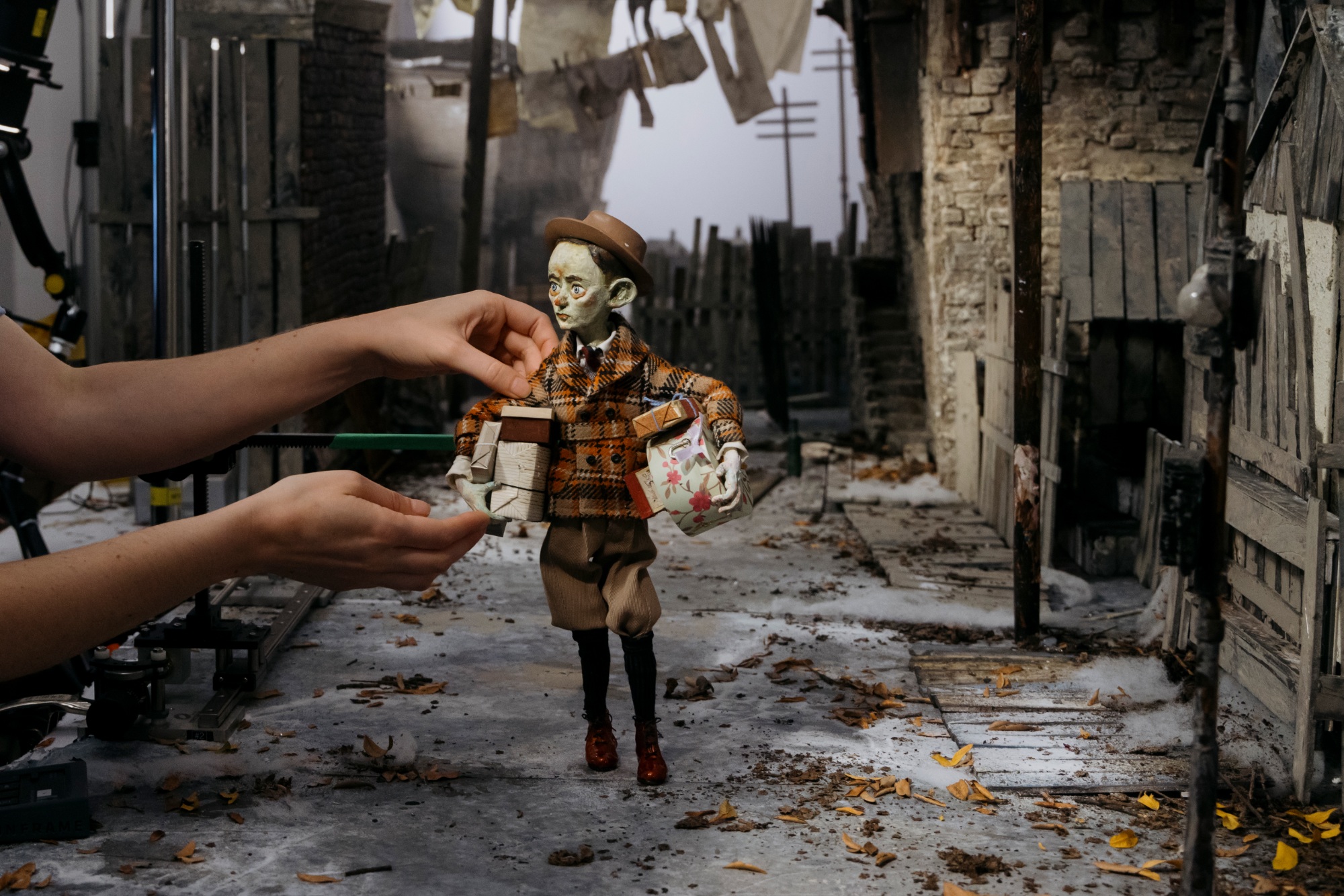 The Girl Who Cried Pearls by Chris Lavis & Maciek Szczerbowski ...